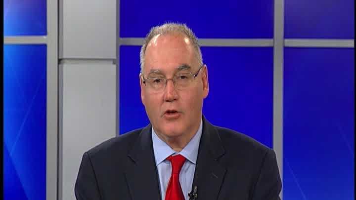 Roy Burns (R)