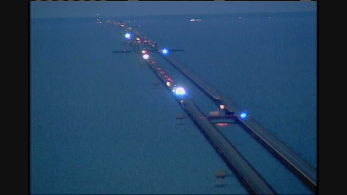 Both sides of Causeway reopen after being closed due to wreck