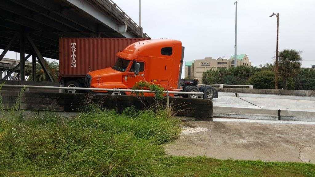 Update: I-10 EB exit ramp to Carrollton reopens