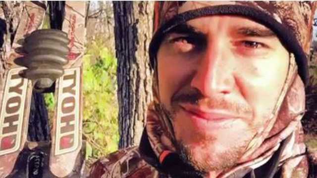 Body of missing country singer found in Kaw Lake