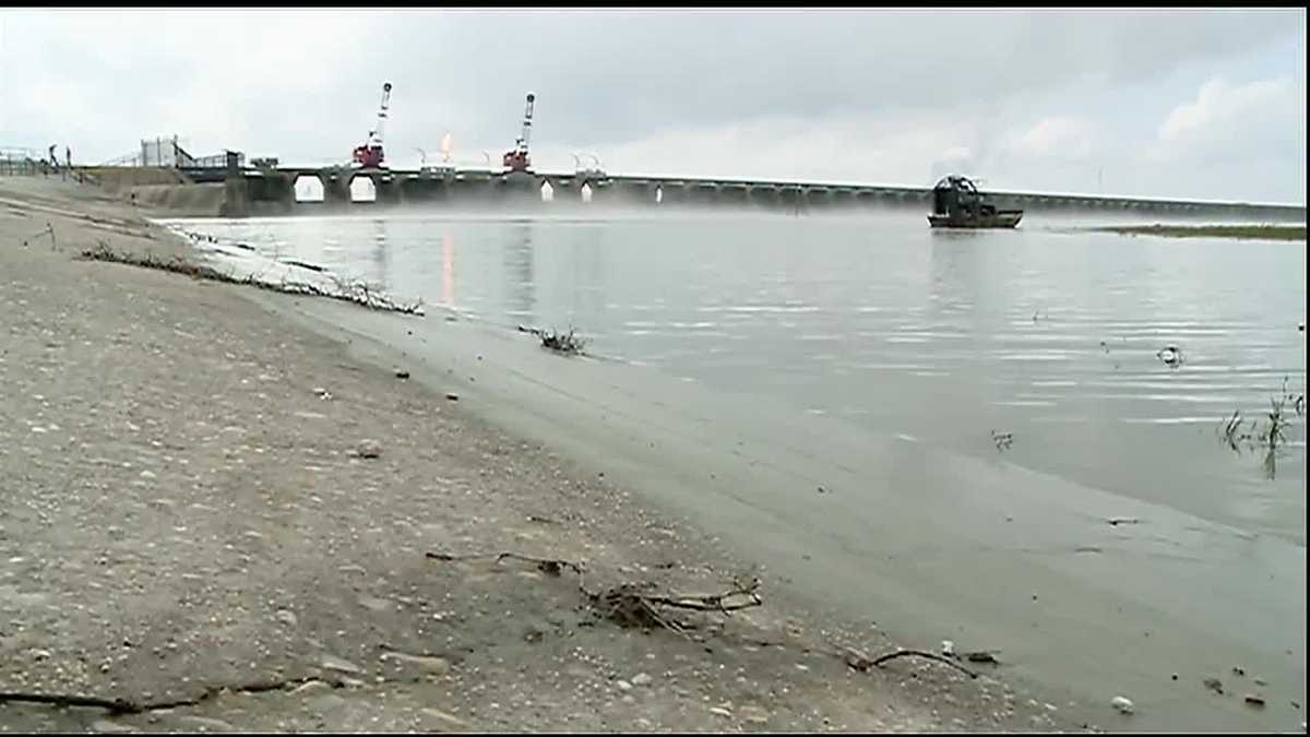 Army Corps makes final bay closures at Bonnet Carré Spillway