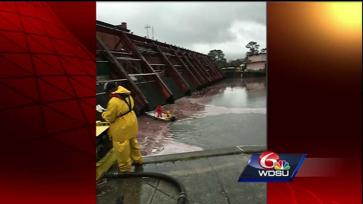 'Pink sludge' in 17th Street Canal is oil sheen from spill, officials say
