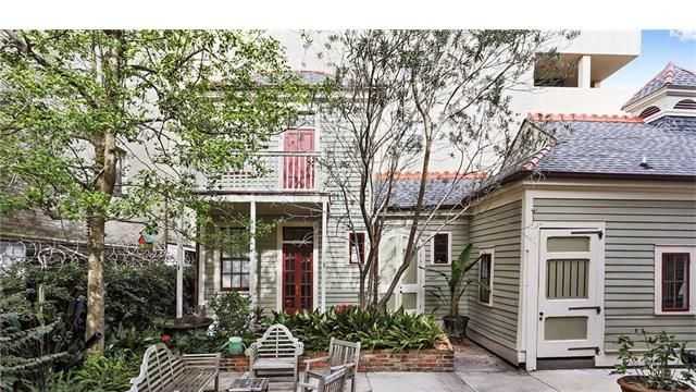 Mansion Monday: Check out this beautifully restored Queen Anne ...