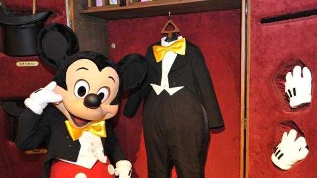 Images: Many looks of Mickey Mouse