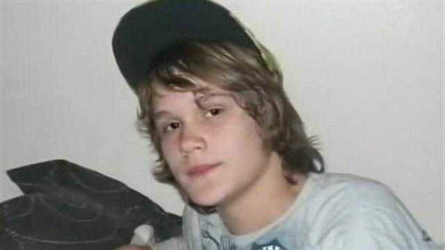 Charlie Ely takes stand in trial for two accused teen killers