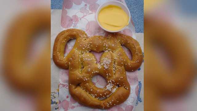 Top 6 must-eat classic Disney snacks