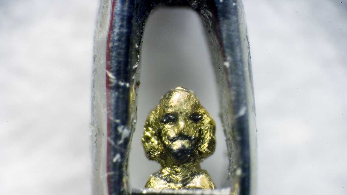 Ripley's Believe It or Not! unveils world's smallest sculptures