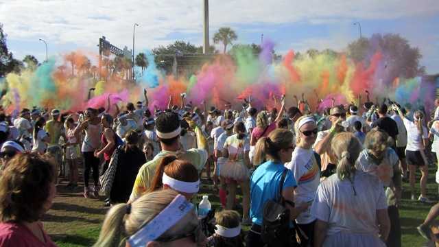 Photos: Thousands covered in paint in annual Color Run