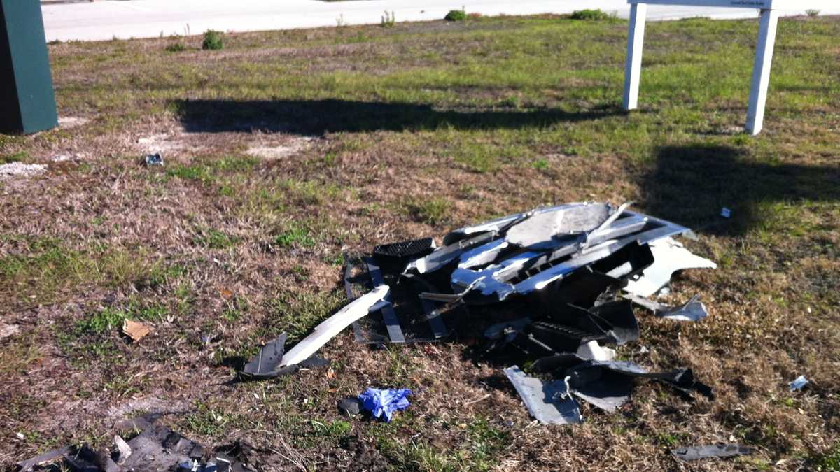 Images: Tow truck crashes into Lynx bus