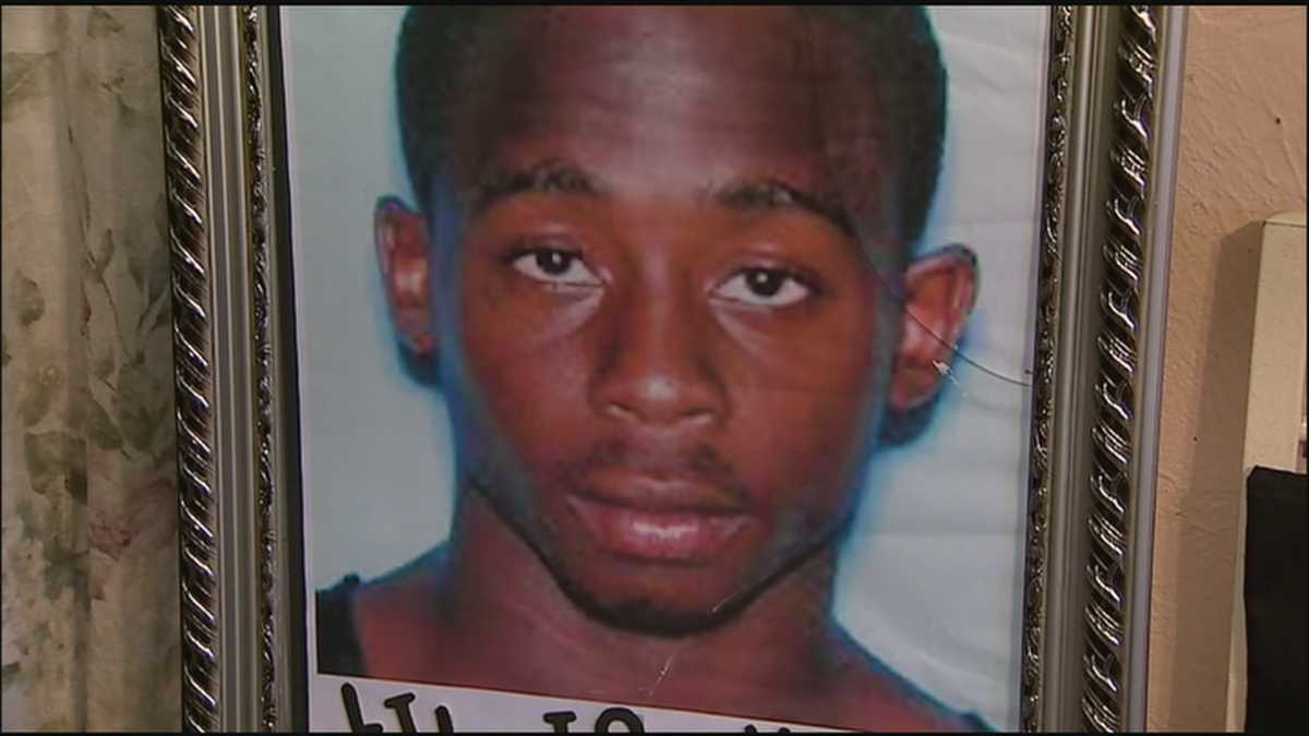 Family works to find teen's killer