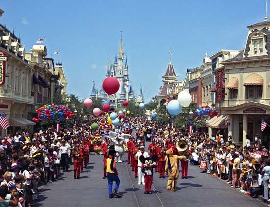 In pictures: Parades of Walt Disney World past