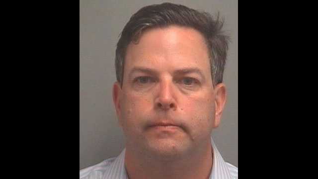 Deputies: Chiropractor attacks teen hockey player who elbowed son