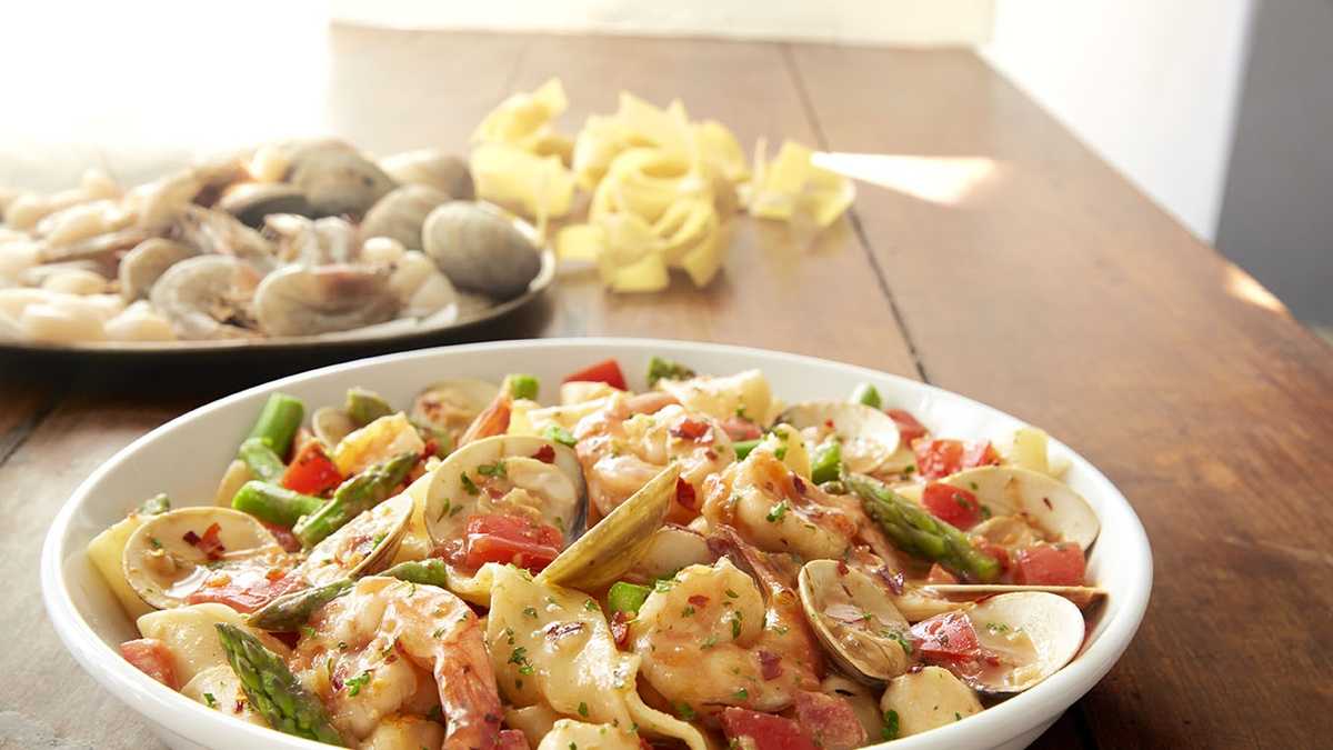Olive Garden introduces new menu items Olive Garden introduces new menu items