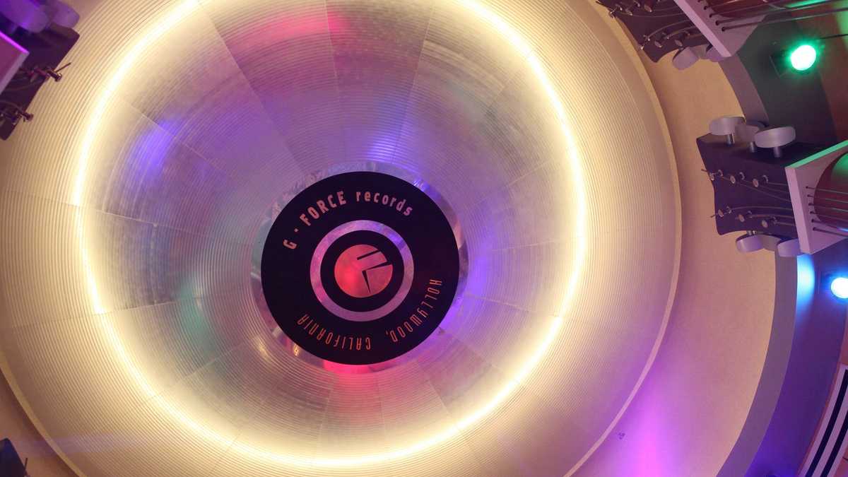 15 facts about Disney's Rock 'n' Roller Coaster