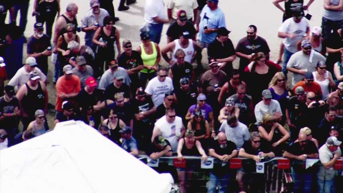 Images: Women wrestle in coleslaw at Bike Week event