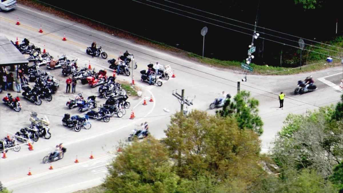 Images: Women wrestle in coleslaw at Bike Week event