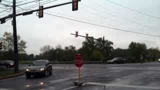 Power outage knocks out traffic lights