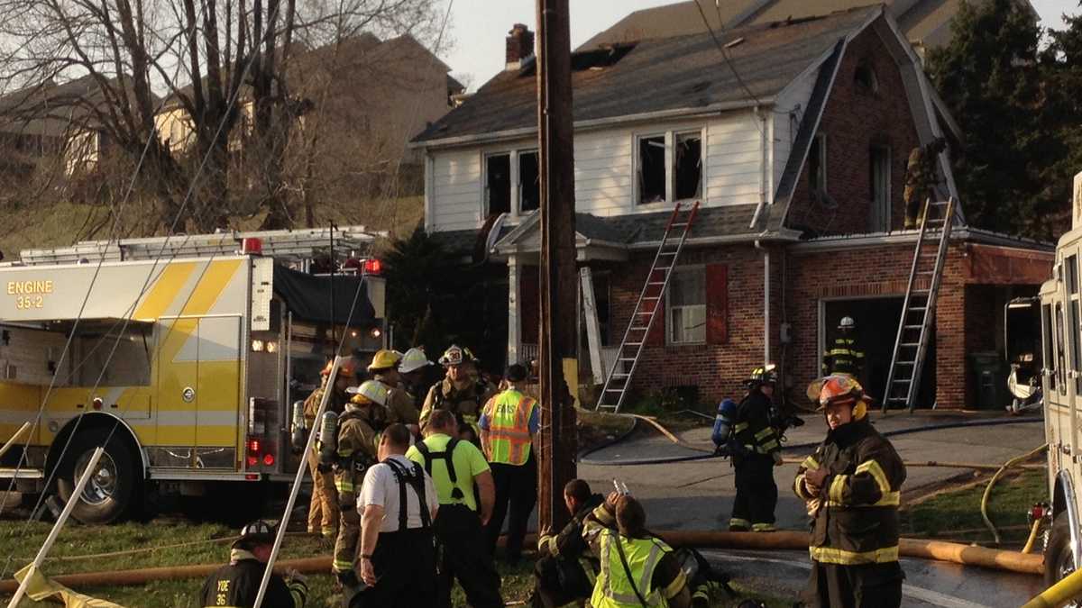 5 displaced after York Township fire