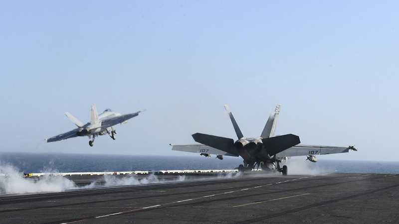 25 amazing shots from the U.S. Navy