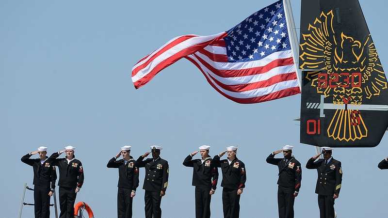 25 amazing shots from the U.S. Navy