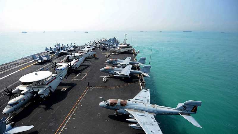 25 amazing shots from the U.S. Navy