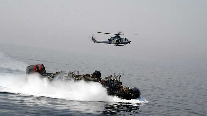 25 amazing shots from the U.S. Navy