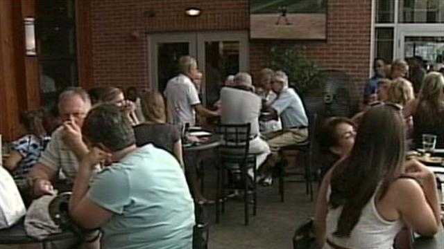 White Rose Bar & Grill celebrates 80 years