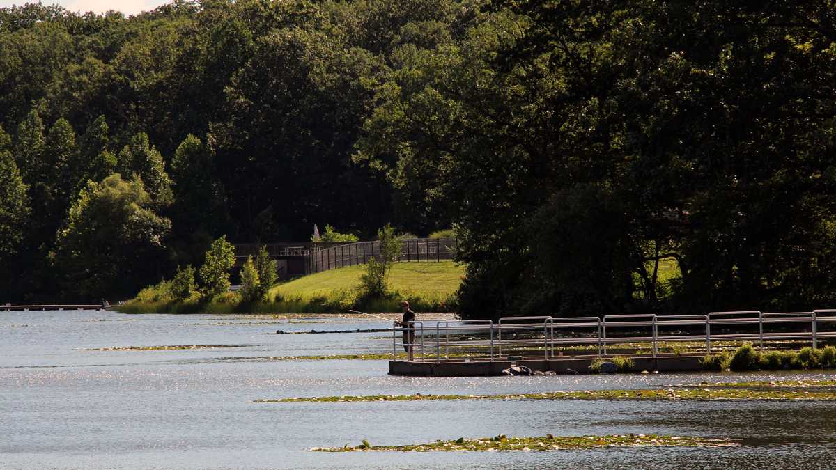 Boat, fish at French Creek State Park