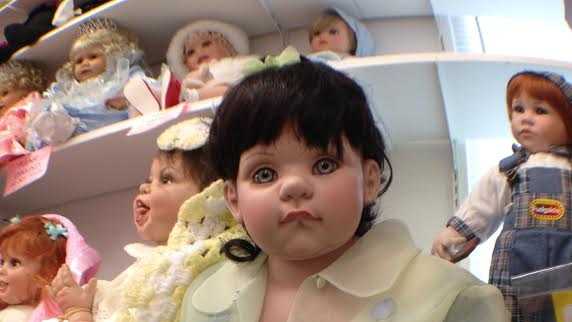 Photos: 'Doll Outlet' home to 5,000 antique, lifelike dolls