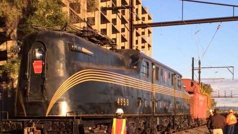 Historic GG1 locomotive back on display in Harrisburg