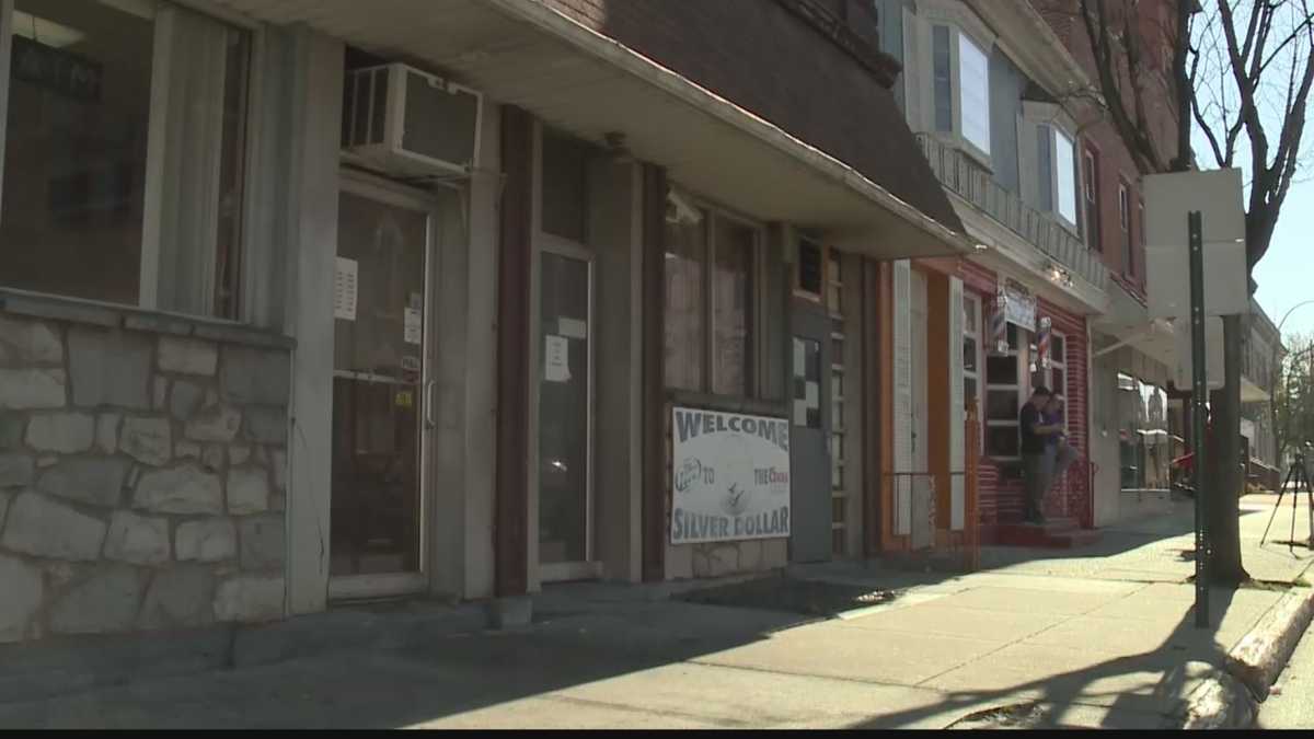 Bar fight turns deadly, police say