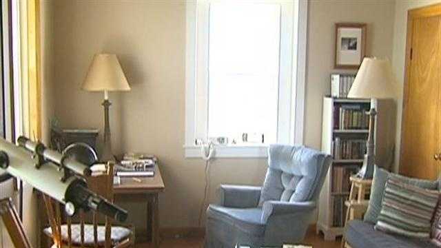 10 warning signs your house is haunted