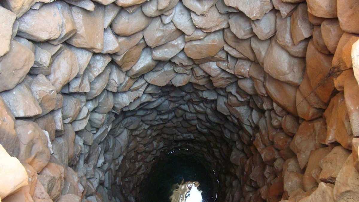 It's 30 feet deep, hand-dug and just 1 feature of this Gettysburg home