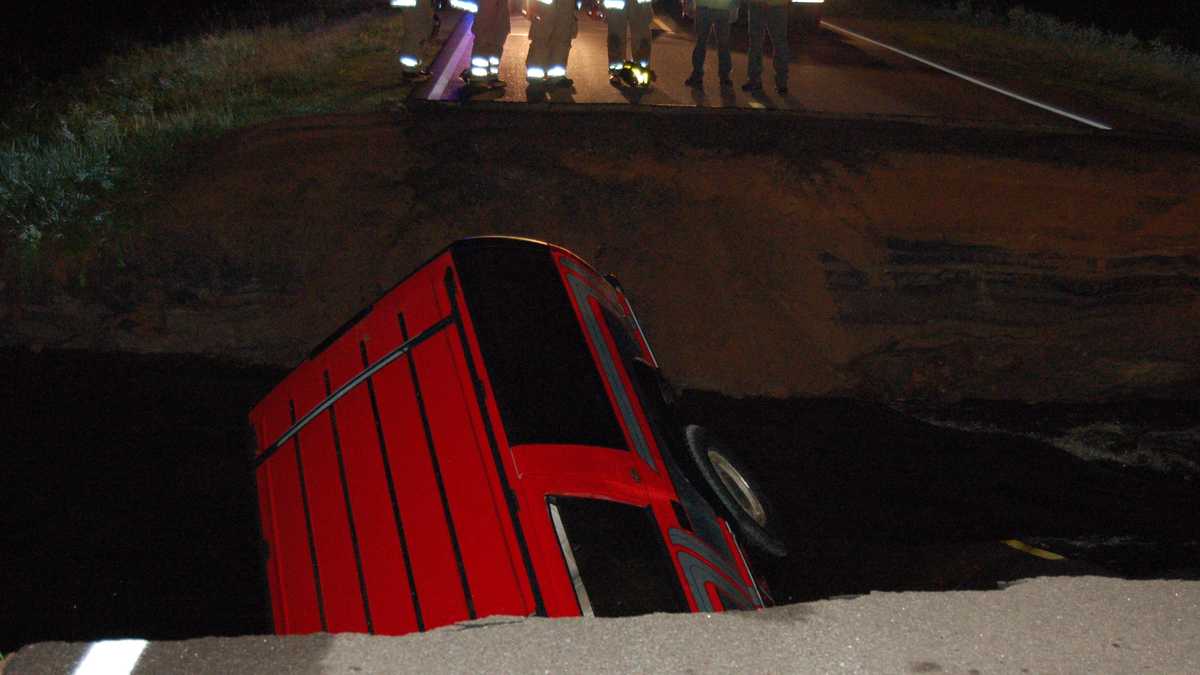 Milwaukee couple dies in freak car accident