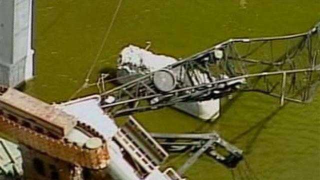 Worker killed in Oshkosh crane collapse identified Worker killed in Oshkosh crane collapse identified