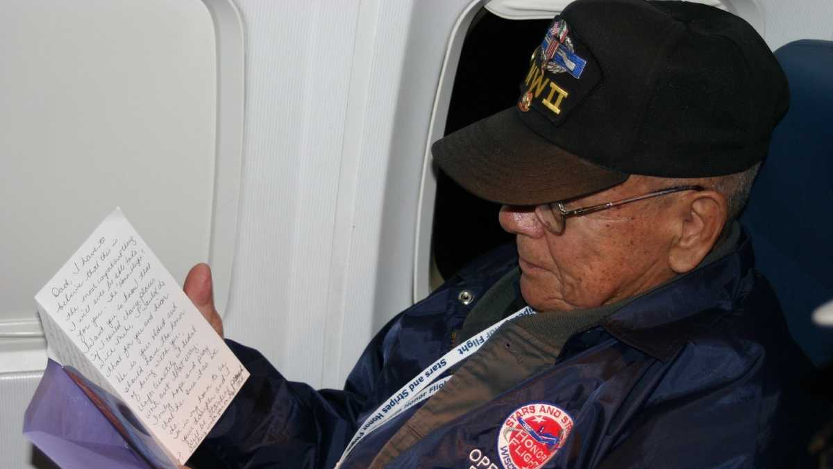 Images: Mail Call! Vets get letters from home