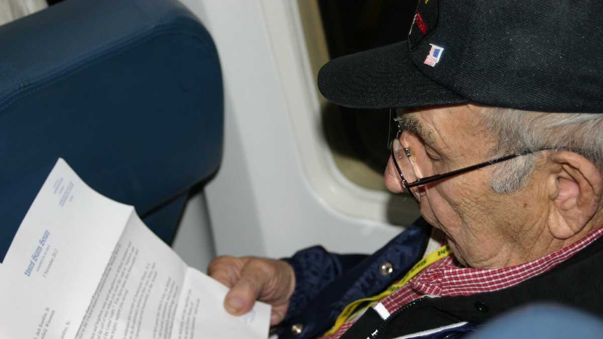 Images: Mail Call! Vets get letters from home