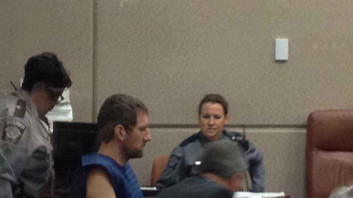 Man accused of killing Wauwatosa police officer to stand trial