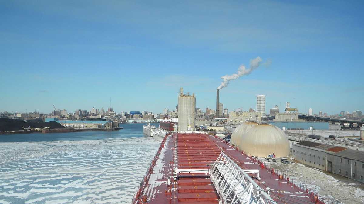 Port of Milwaukee is winter home for huge ships