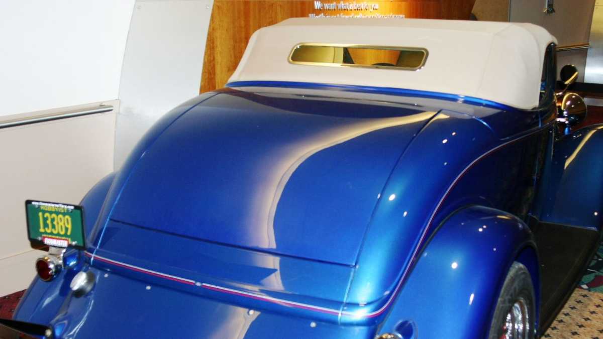 Vintage car contest winners at auto show