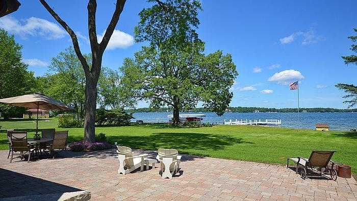 Check out this little beach house on Oconomowoc Lake