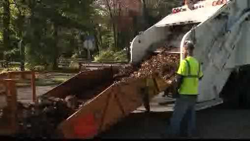 DPW crews begin leaf cleanup