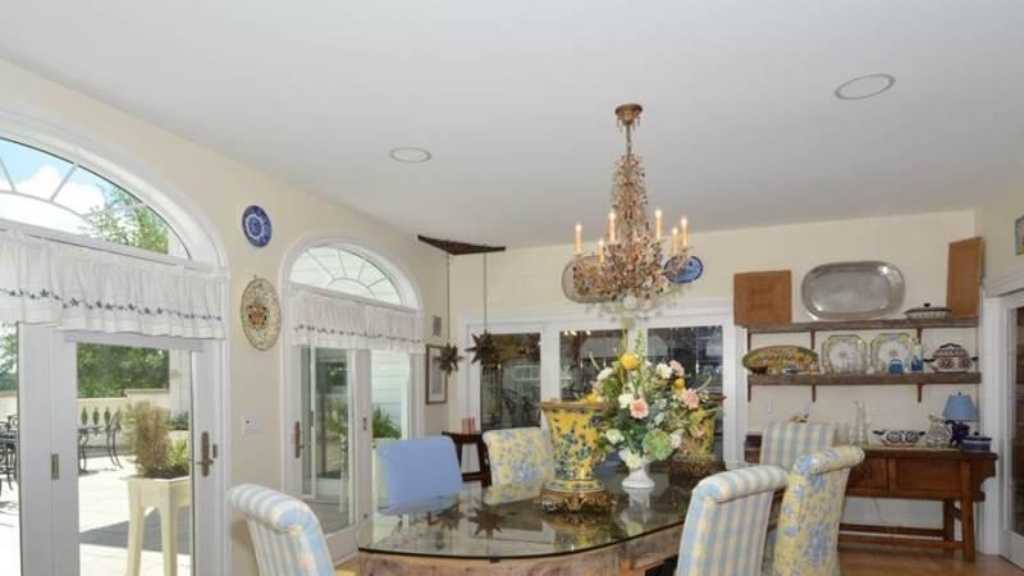 Check out an original Pabst family lakefront estate