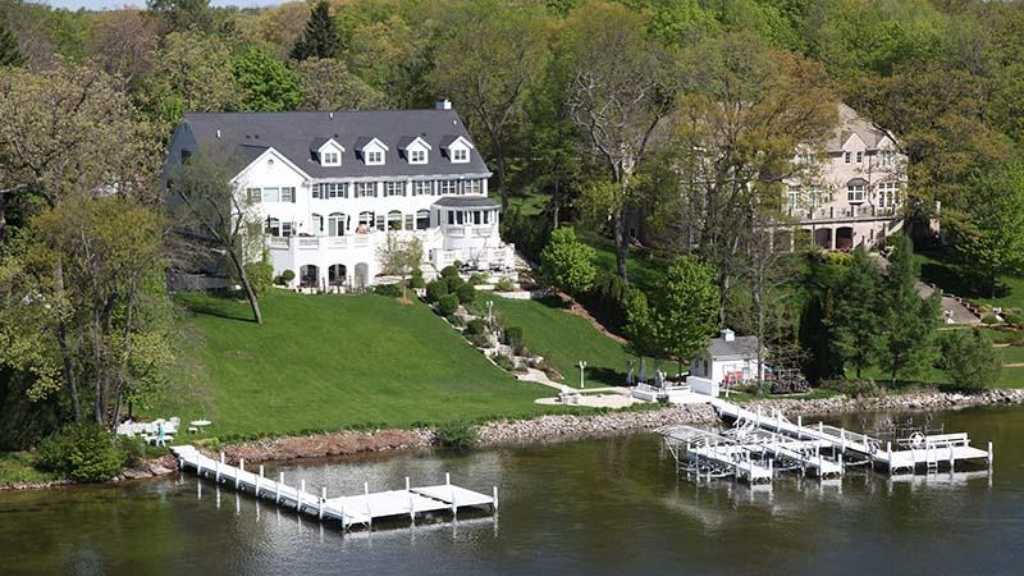 Check out an original Pabst family lakefront estate