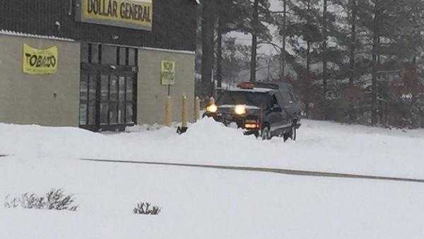 Images: Snow in Spooner, Wis.