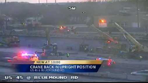 Crane falls over near 97th, Wisconsin