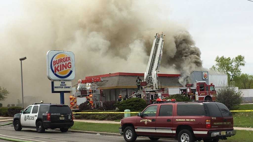 Fire consumes Milwaukee Burger King