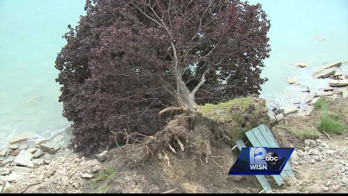 Property owners gather to discuss erosion problem along Lake Michigan
