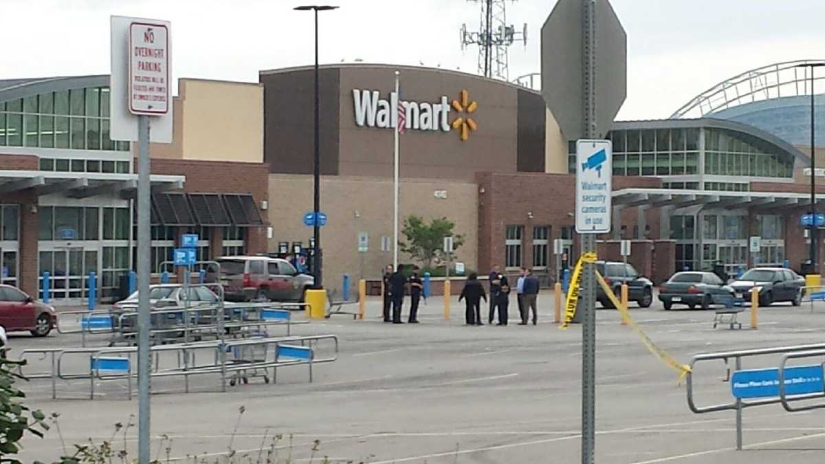 Employees allowed back in West Milwaukee Walmart after bomb threats