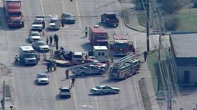 Images: Multi-vehicle crash on Poplar Level Rd.